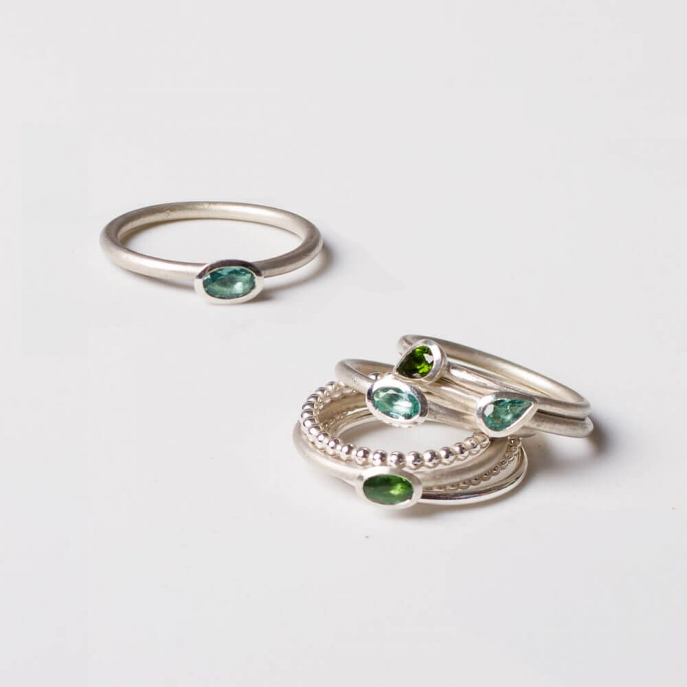 Stapelring als zarter Ring mit Stein - Schmuckgraefin